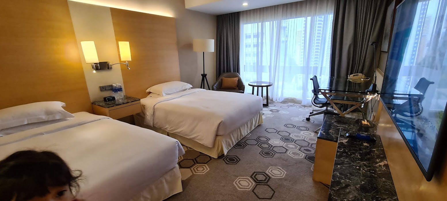 Review: Hilton Singapore (Twin Premium Room)